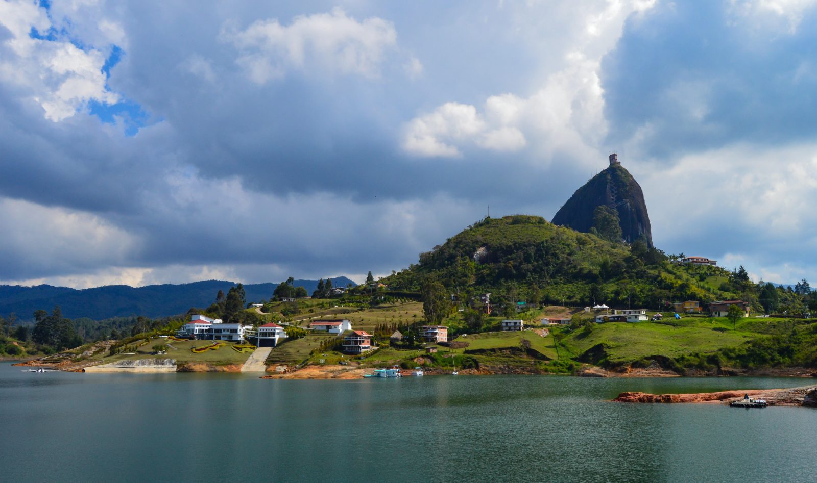 Awesome Things to Do in Guatape, Colombia - A Hidden Gem