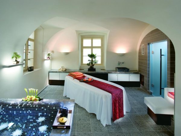 Prague Spas - Guide to the Best Spas and Saunas in Prague!